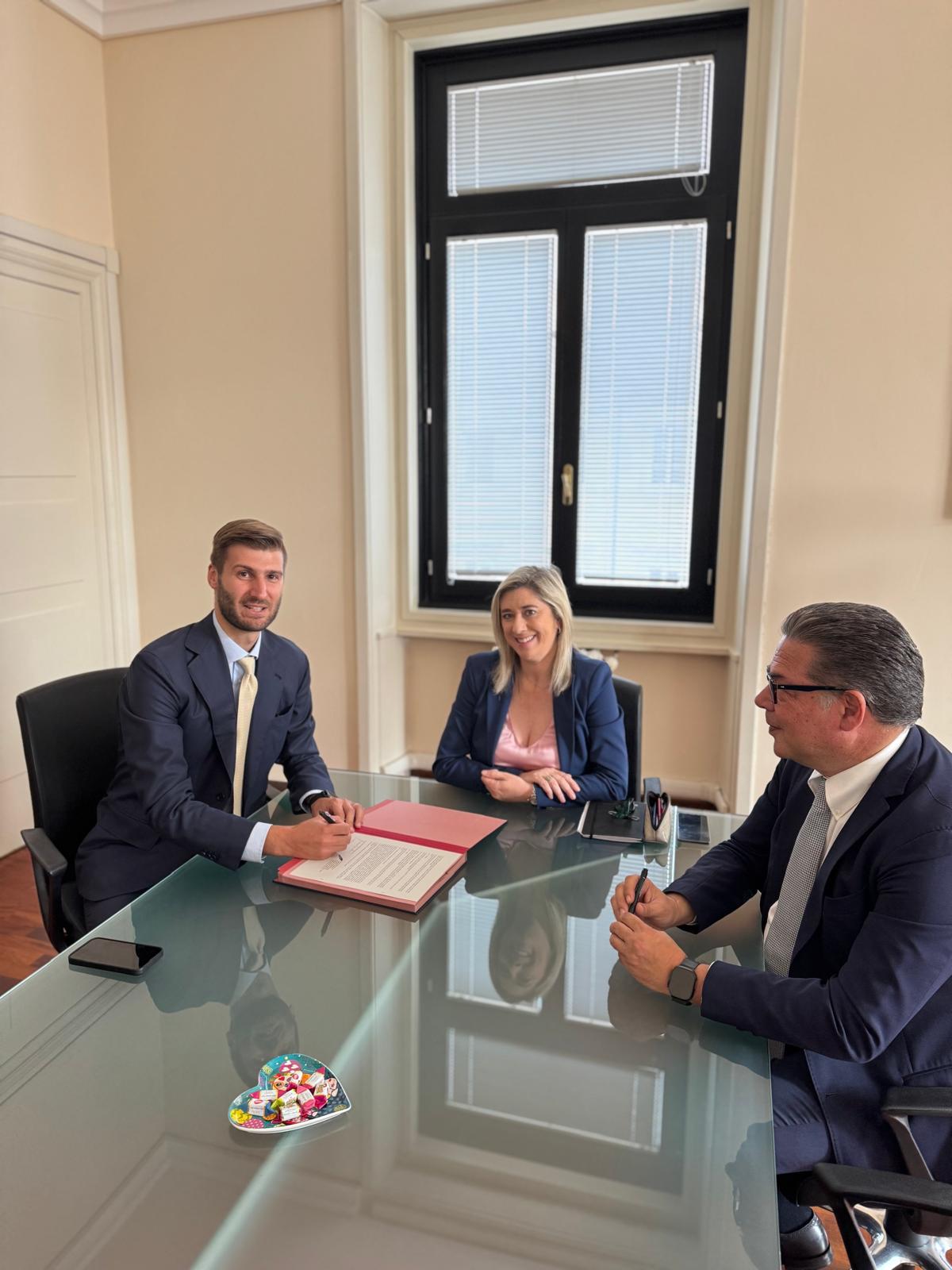 CONVENZIONE TRA FVG STRADE E TRIESTE AIRPORT PER CICLOVIA E ROTATORIA